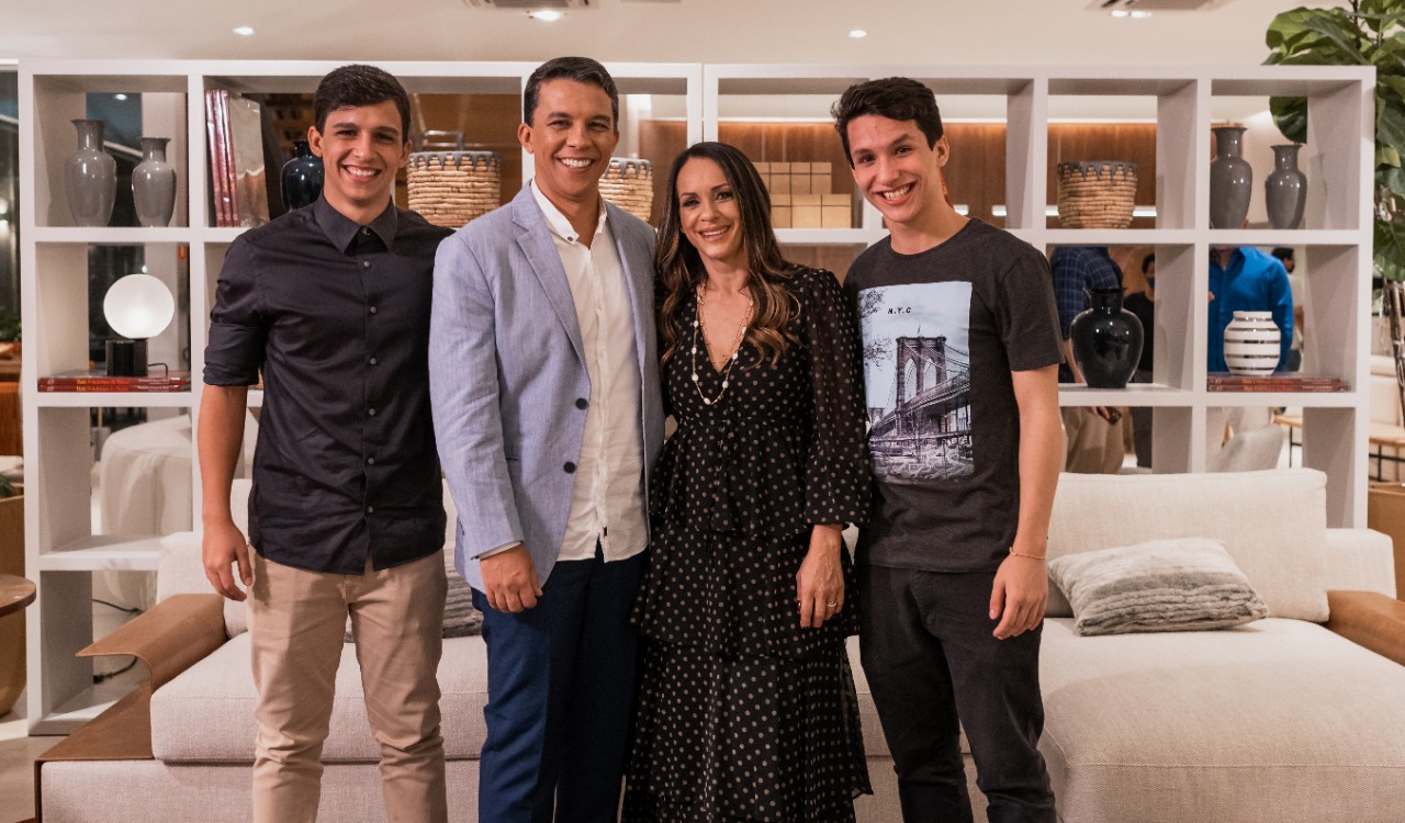 Jean Felix e Rafa Abreu, pai e filho, são os aniversariantes do dia (07 ...