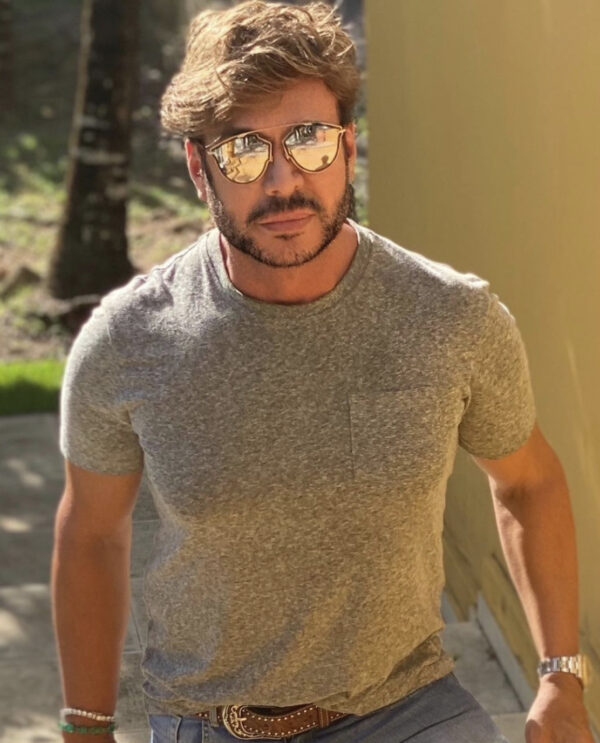 Conheça a história de Carlos Rodeiro - Anota Bahia