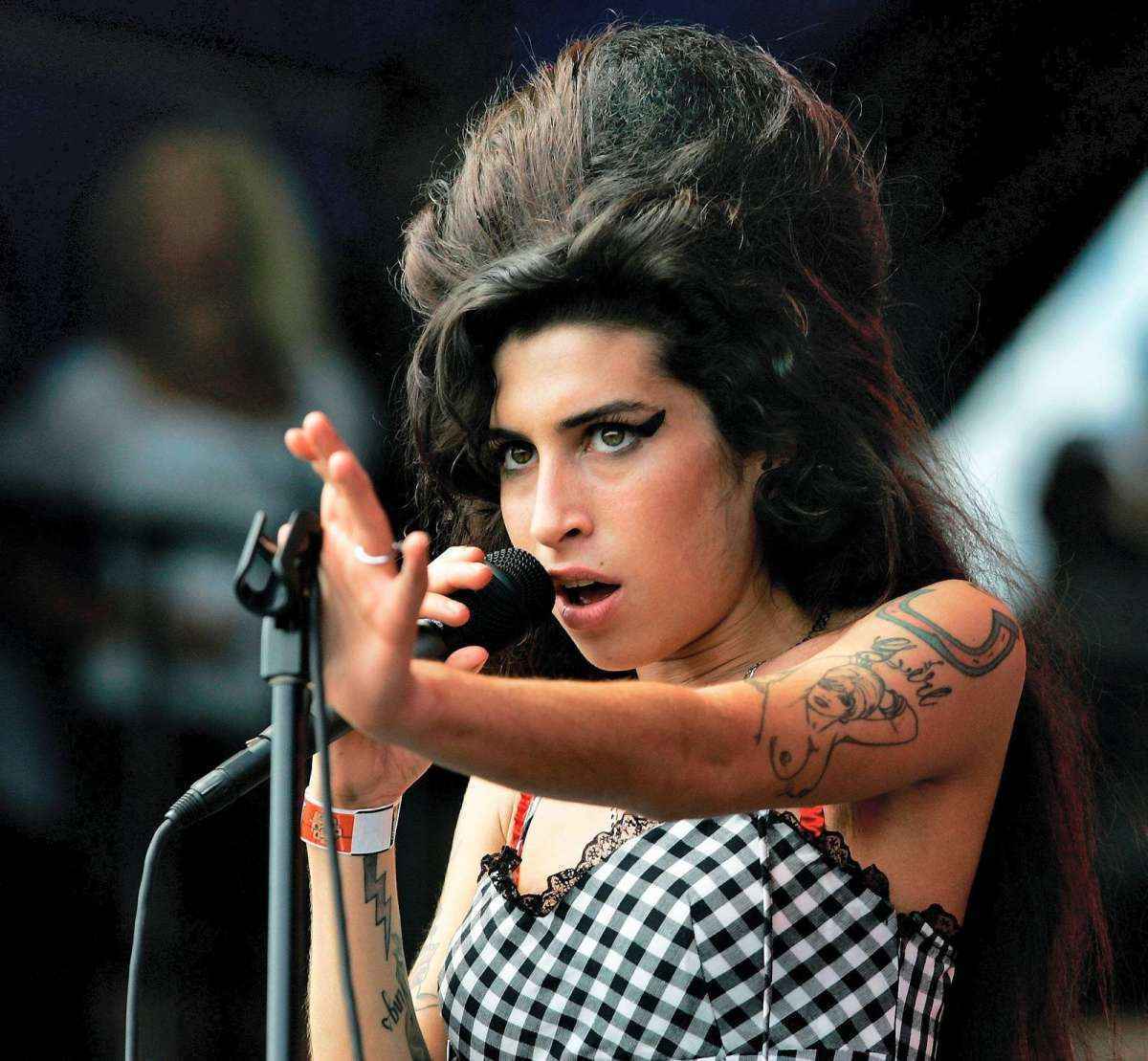'Reclaiming Amy': Novo documentário sobre Amy Winehouse será lançado ...