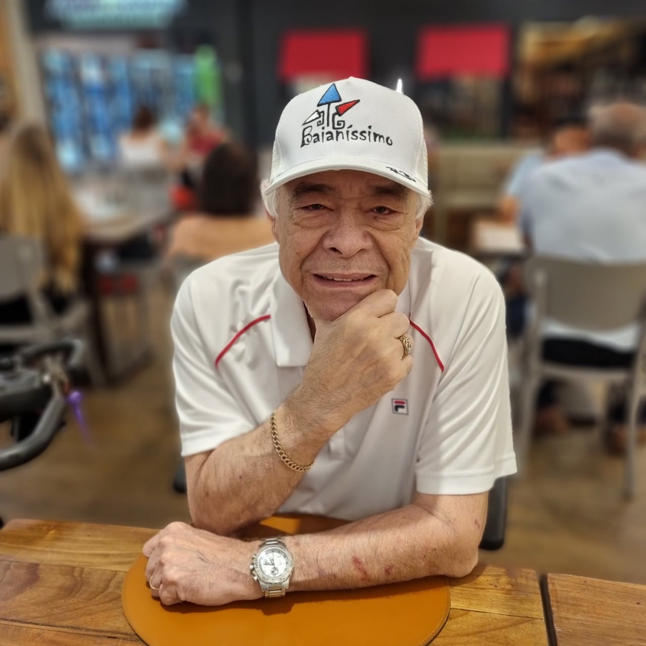 Ruy Botelho vai lançar livro de crônicas de futebol - Anota Bahia