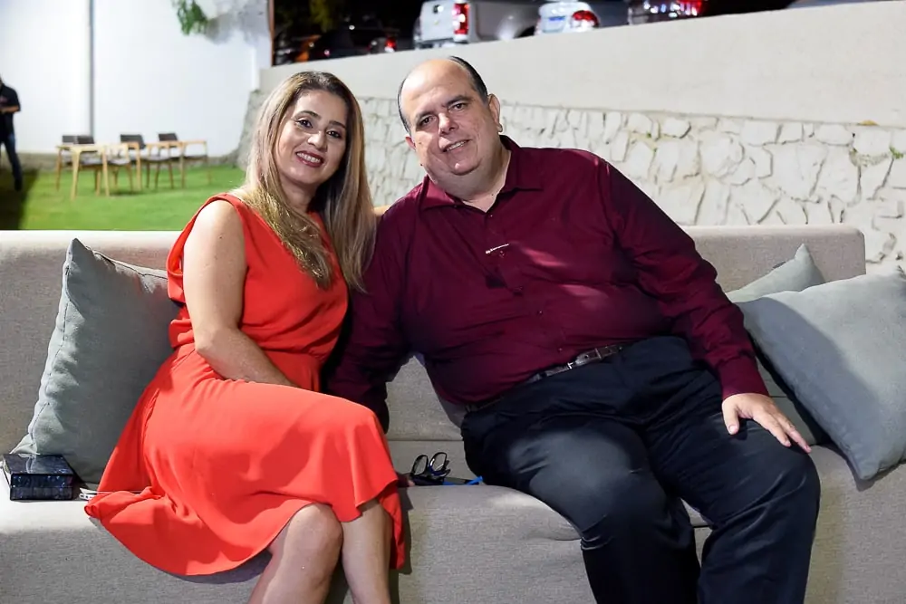 Fotos: Clínica Guimarães Lima foi inaugurada reunindo convidados na ...