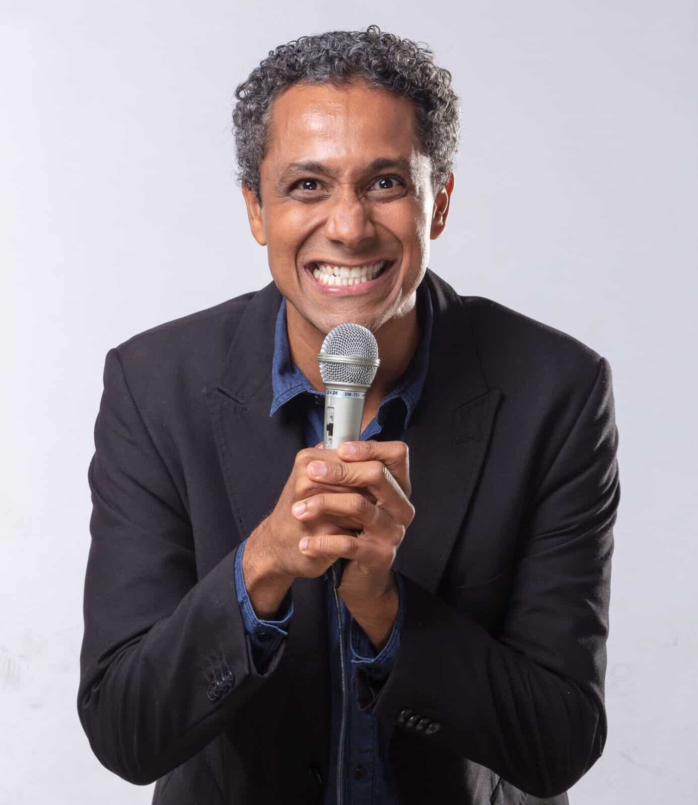 Maurício Ramos apresenta stand-up "Ramos com Tudo" em Salvador - Anota ...