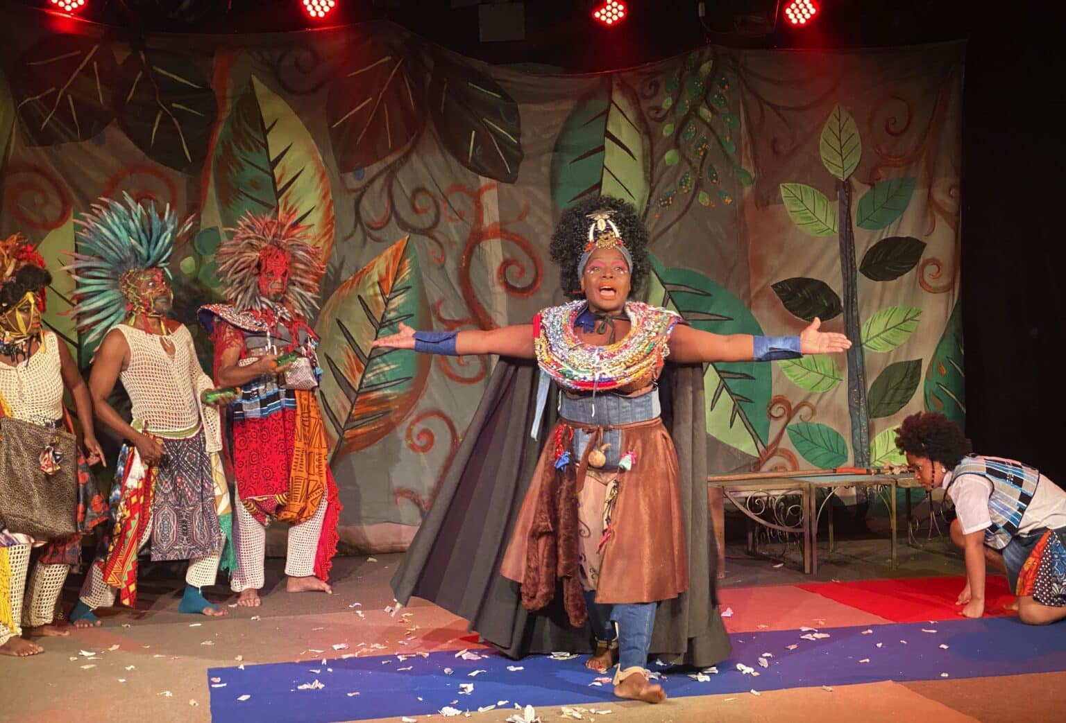 'Dandara na Terra dos Palmares' estreia nova temporada no Teatro ...