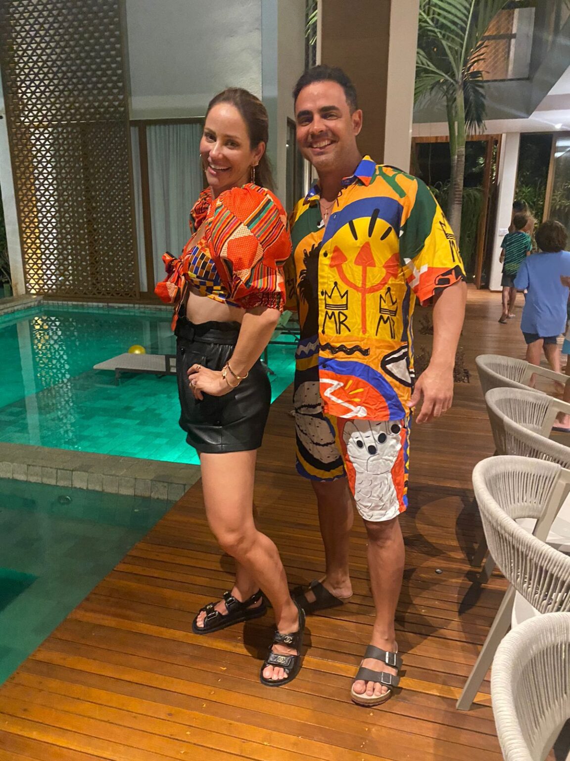 Festa atraiu turma das boas no feriado em Praia do Forte - Anota Bahia