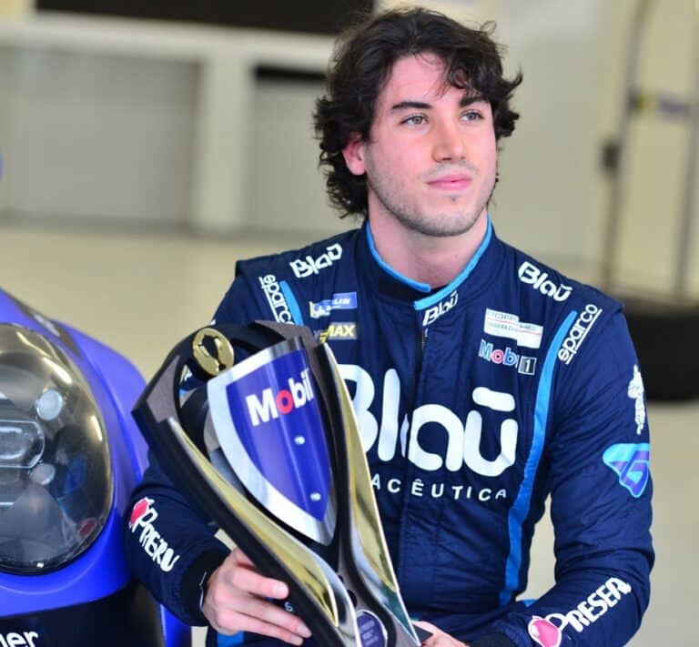 Campeão automobilístico, Christian Hahn chega em Trancoso para férias ...
