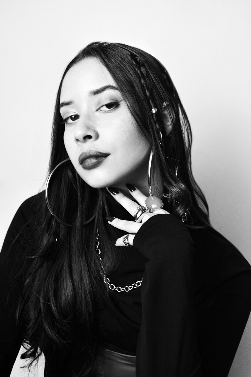 Conheça Ýummi, revelação musical que surgiu no cenário baiano - Anota Bahia