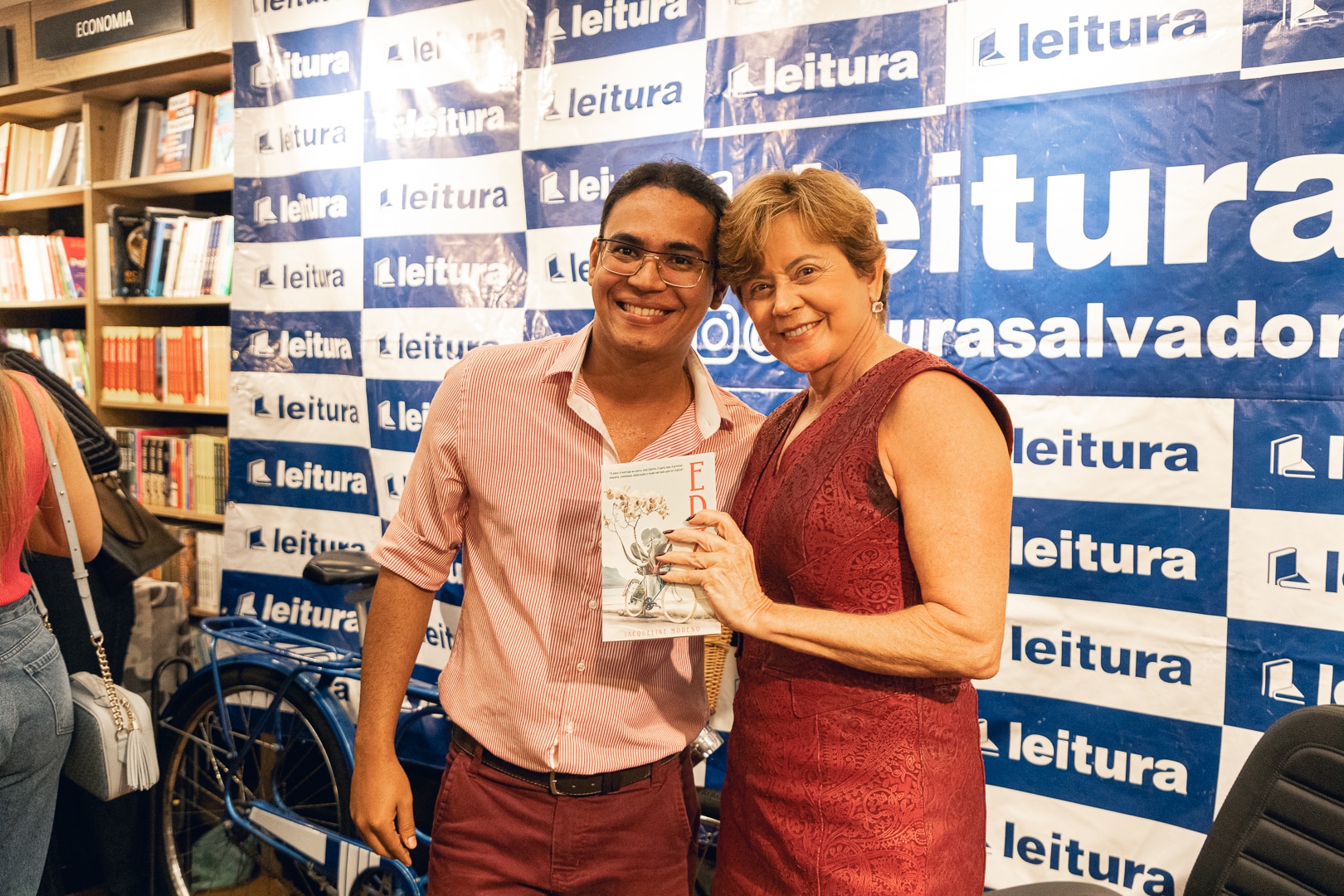 Fotos: Edza Brasil lançou livro que narra sua trajetória de vida na ...