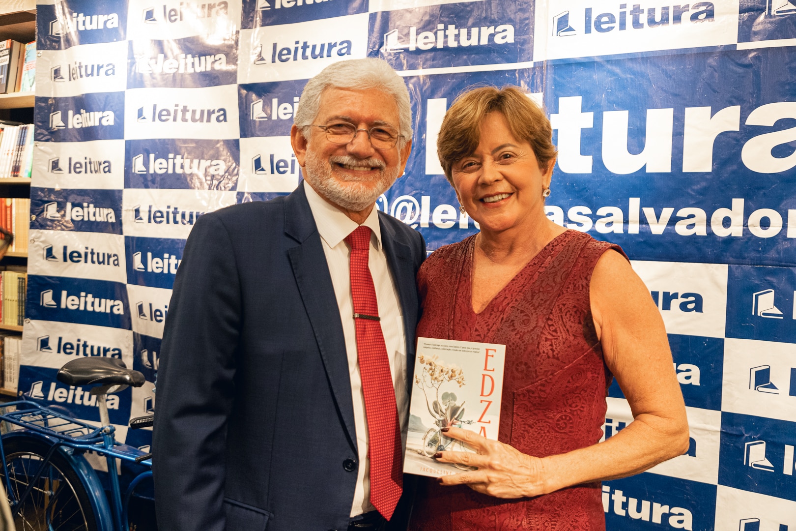 Fotos: Edza Brasil lançou livro que narra sua trajetória de vida na ...