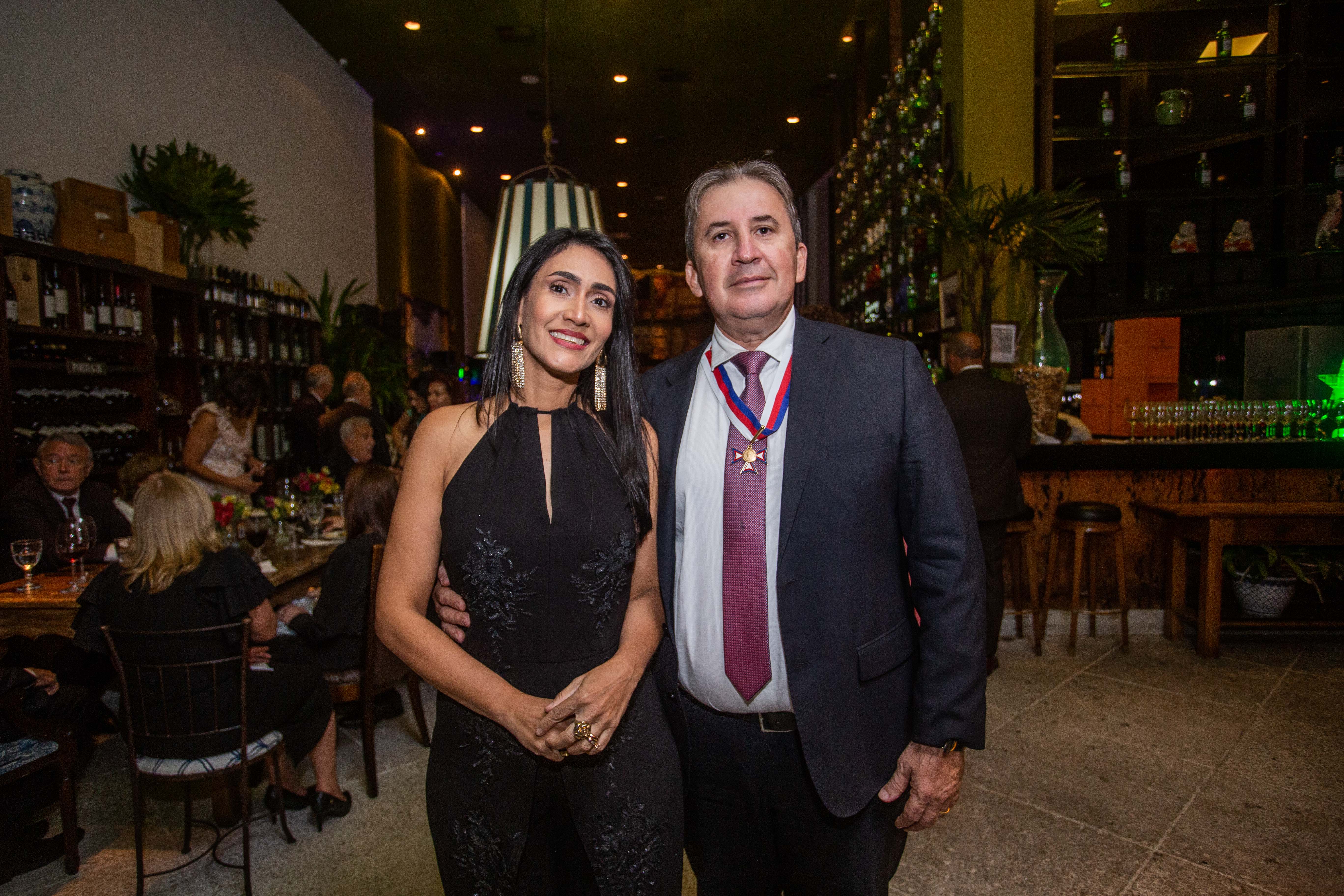 Jantar em Salvador recebeu autoridades homenageadas pelo TRT