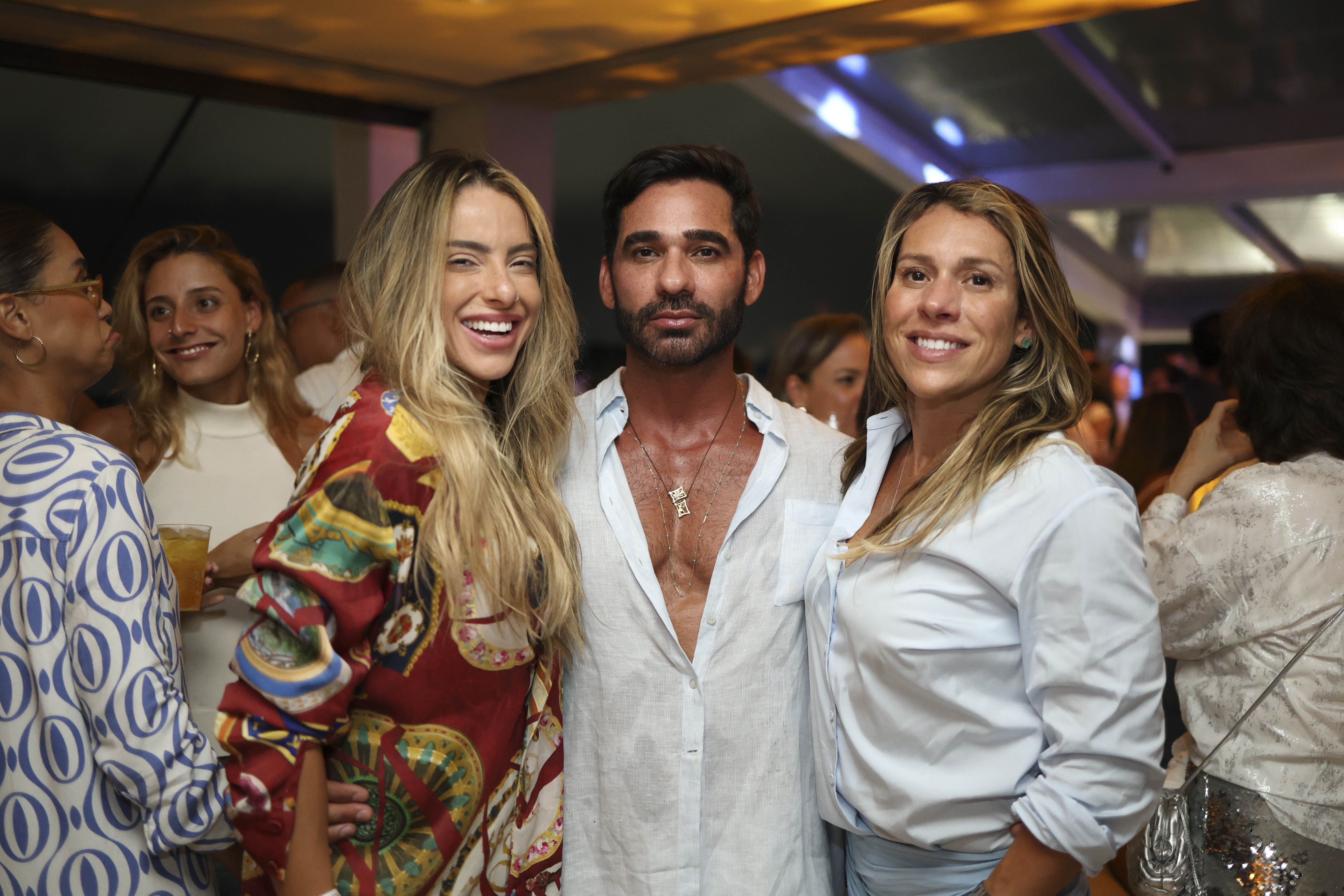 Noite de Iemanjá no Fasano reuniu baianos e turistas no rooftop