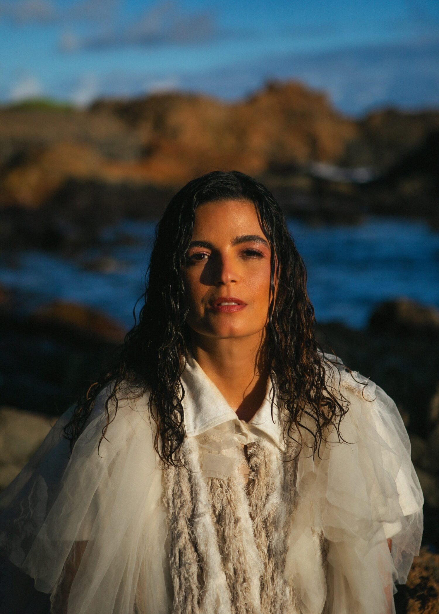"Apesar de muito sucesso, não estava feliz", relembra Emanuelle Araújo ...