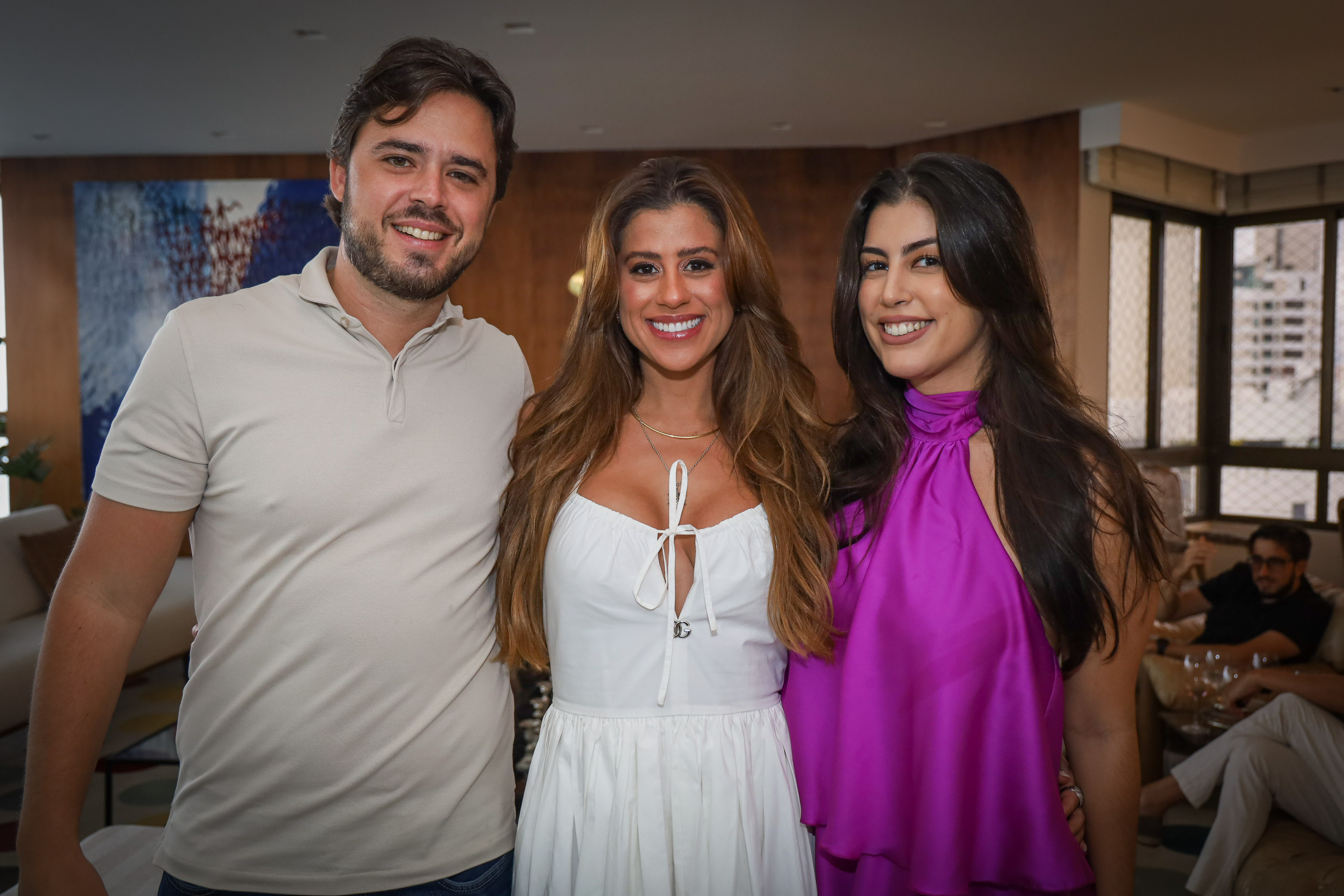 Fotos - Buba Pitanga celebra aniversário reunindo com familiares