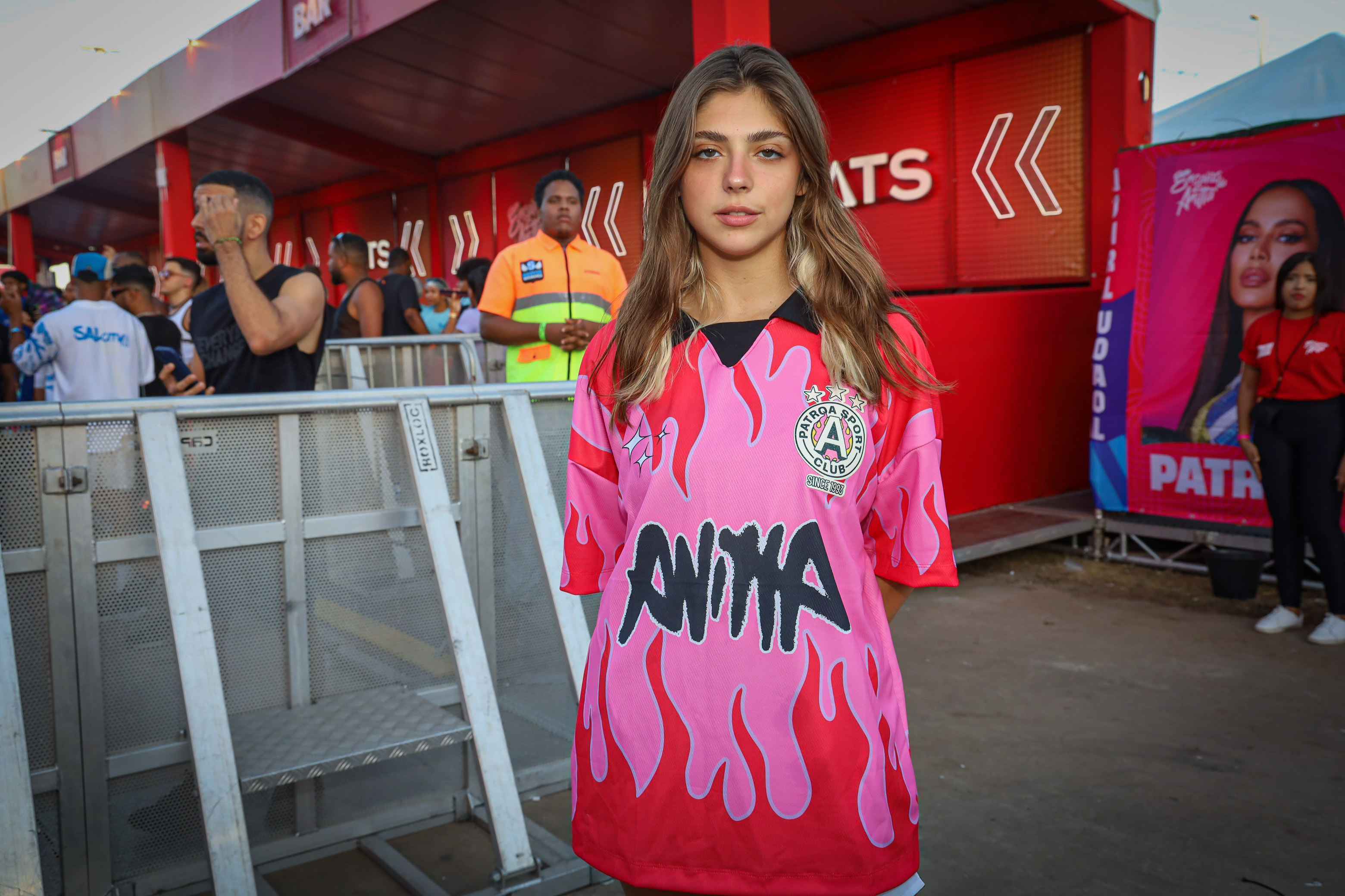 Fotos - Ensaios da Anitta reuniu artistas convidados em Salvador ...