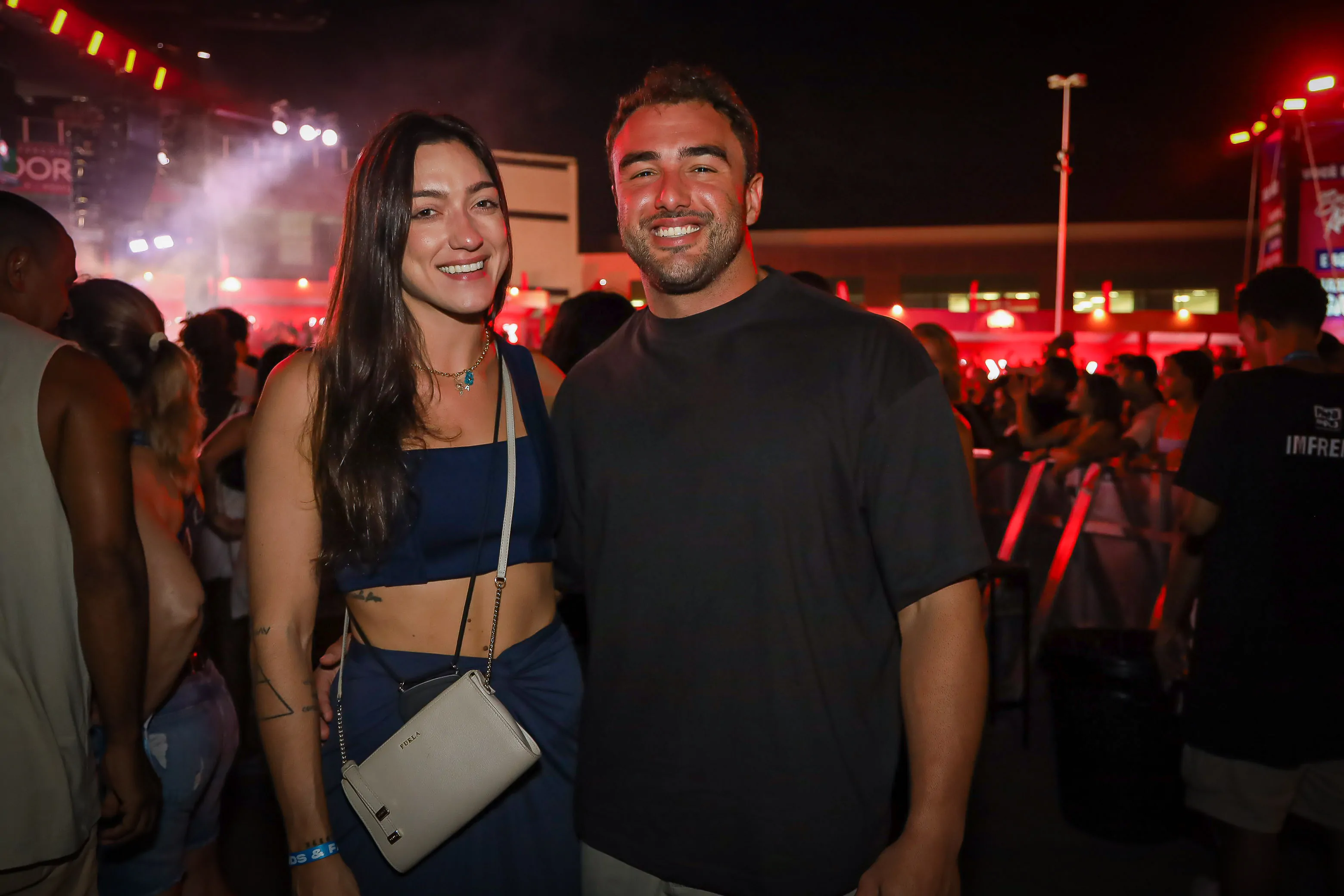 Fotos - Ensaios da Anitta reuniu artistas convidados em Salvador - Anota Bahia