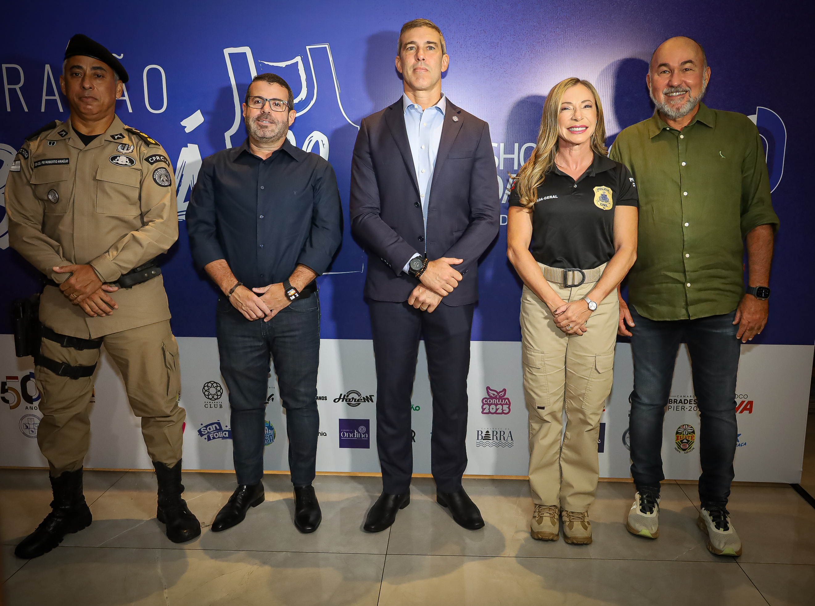 Fotos – “Operação Abadá” inicia entrega de camisas para o Carnaval 2025 ...