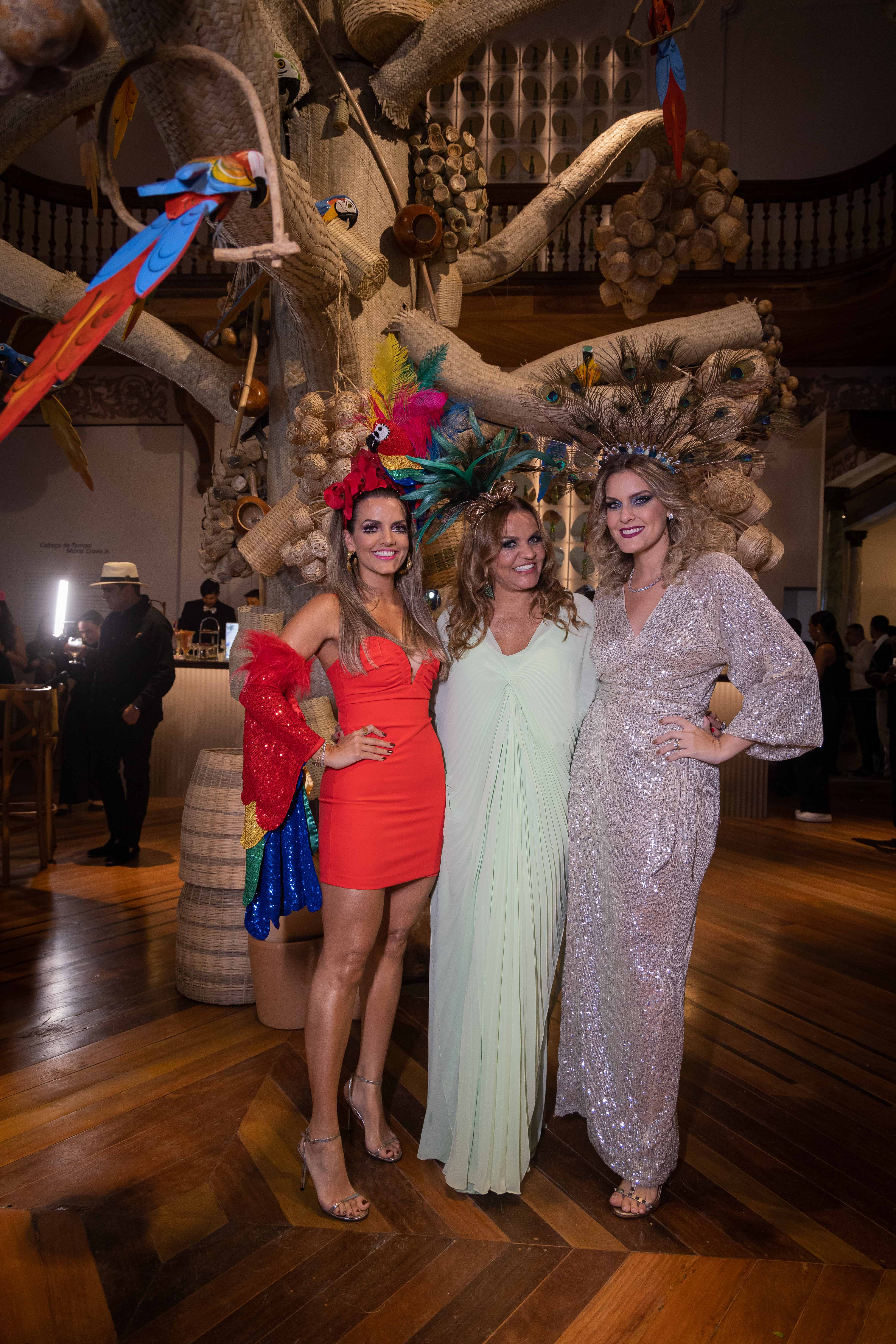 Fotos - Palacete Tira Chapéu promove Baile de Gala pré-Carnaval