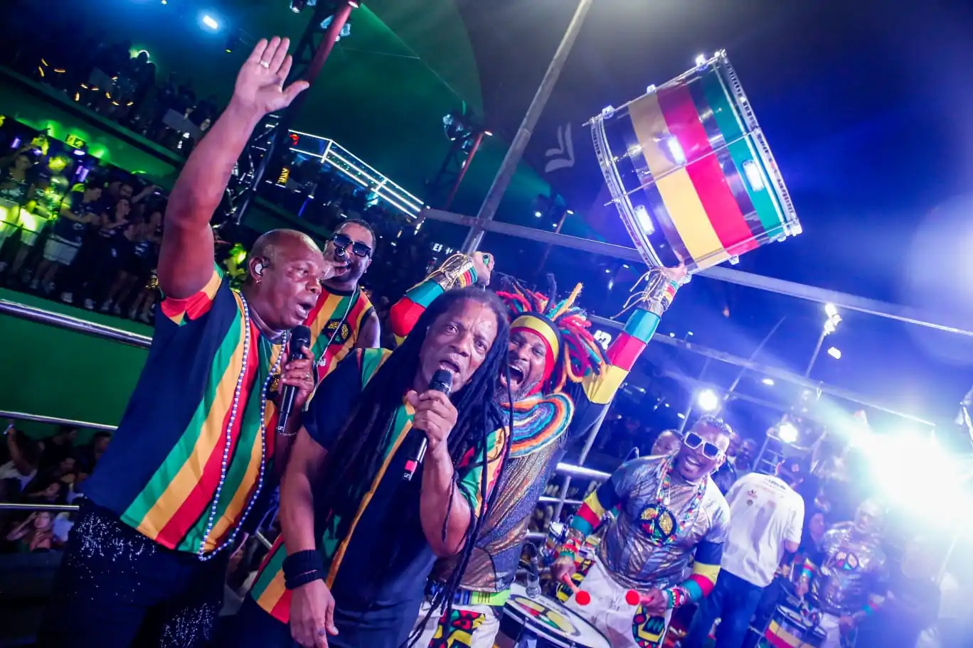 Bloco Olodum esgota abadás para Carnaval de Salvador 2025 - Anota Bahia