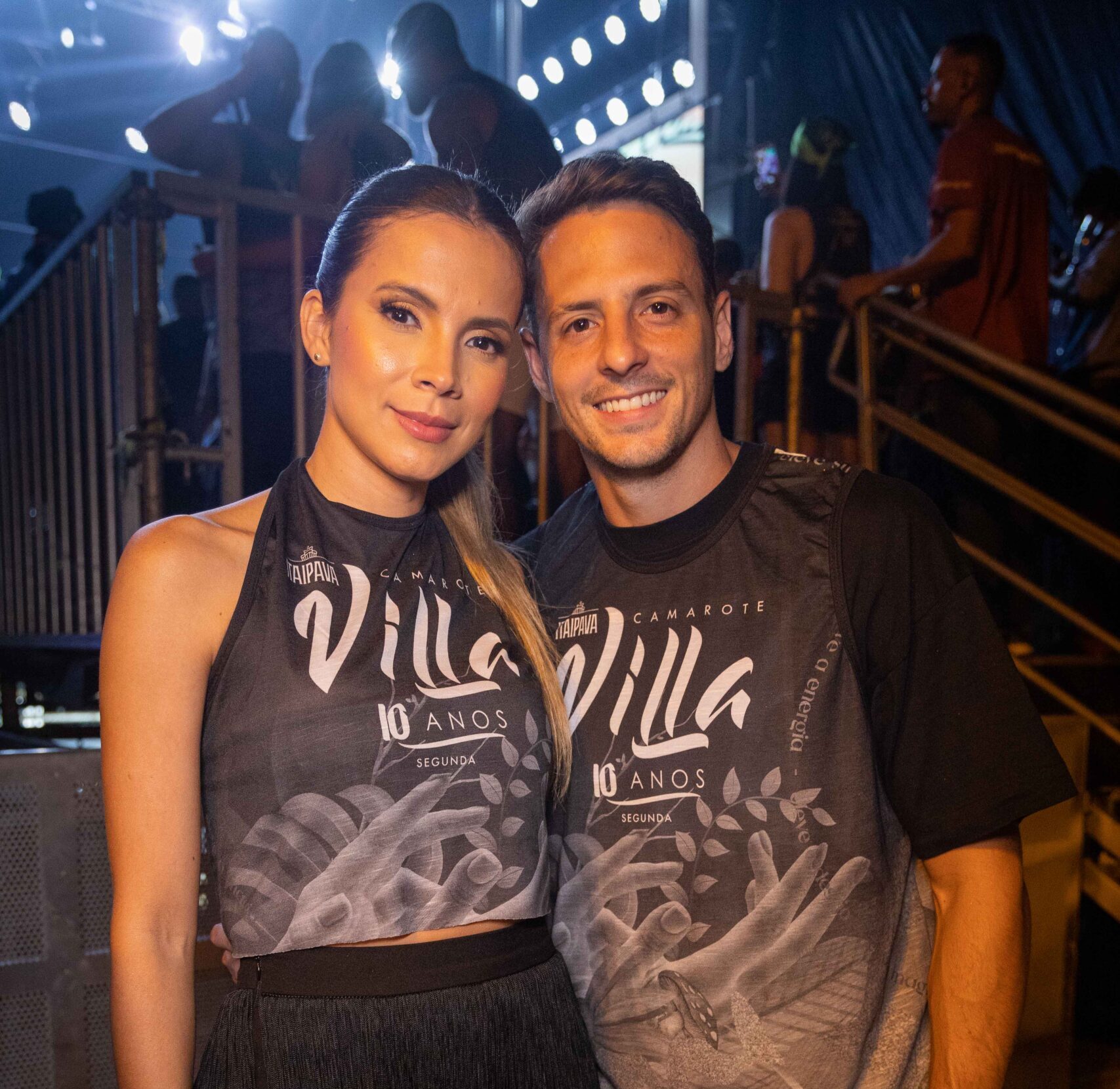 Fotos - Camarote Villa reuniu grande publico nesta segunda de Carnaval