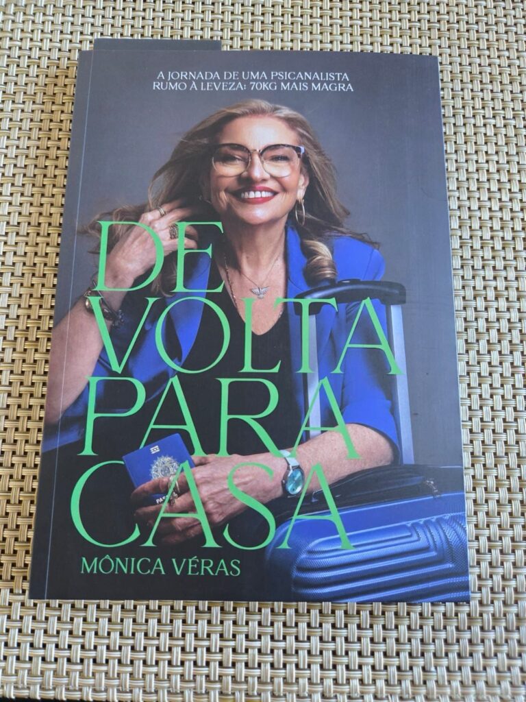 Mônica Véras lança livro "De volta para casa" em Salvador - Anota Bahia