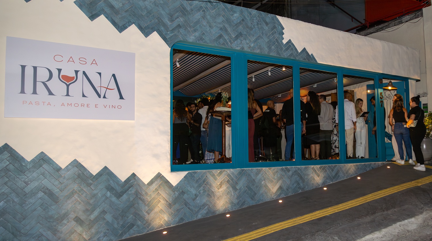 Em Salvador, Casa Iryna traz a primeira fonte de Aperol do mundo - Anota Bahia