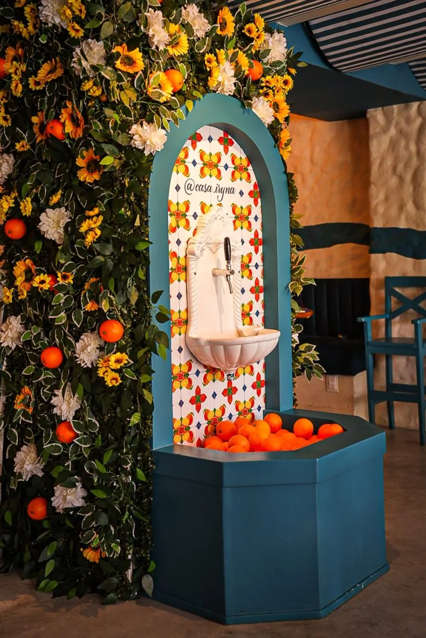 Em Salvador, Casa Iryna traz a primeira fonte de Aperol do mundo - Anota Bahia