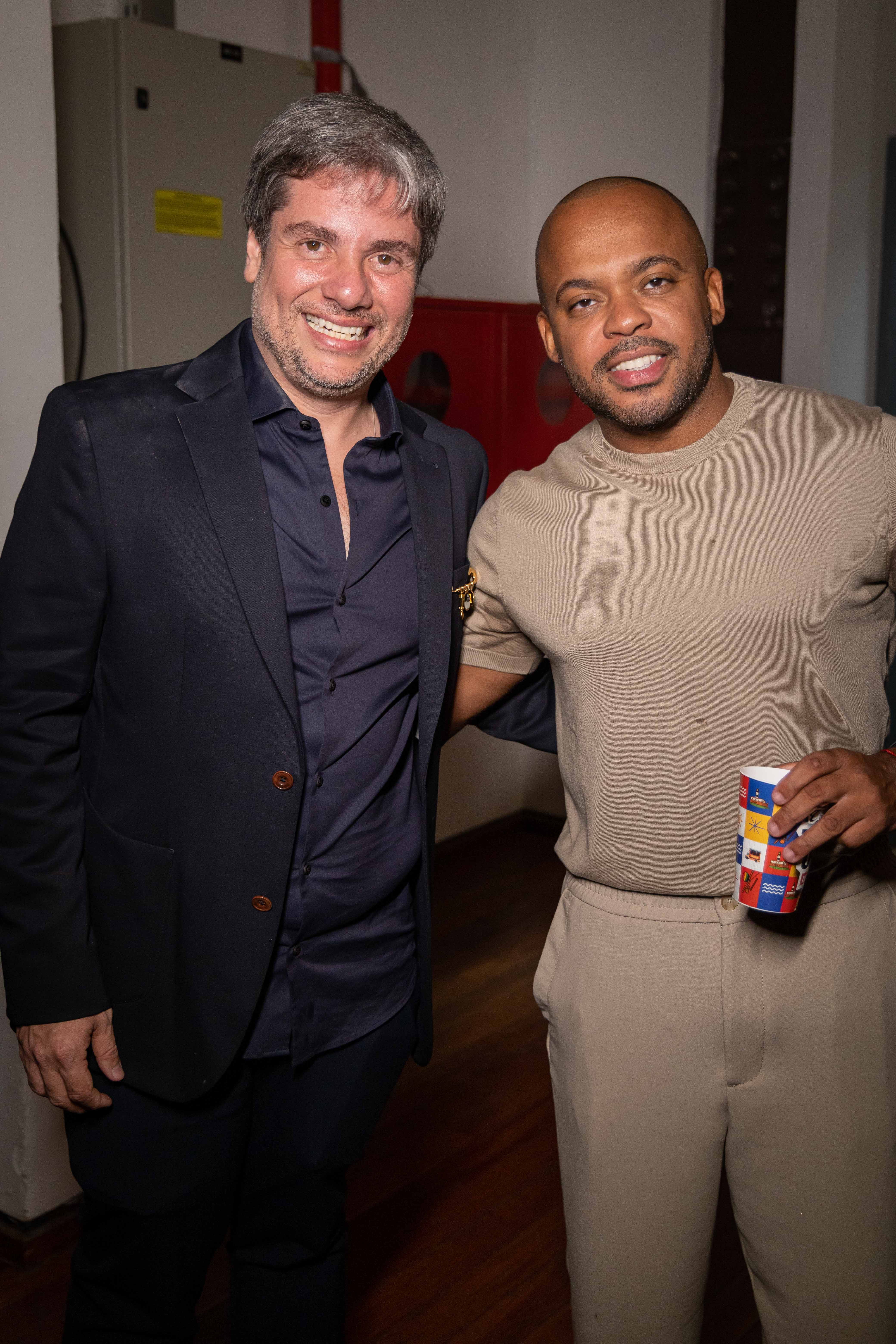 Fotos - Oquei Entretenimento celebrou 19 anos com big-festa