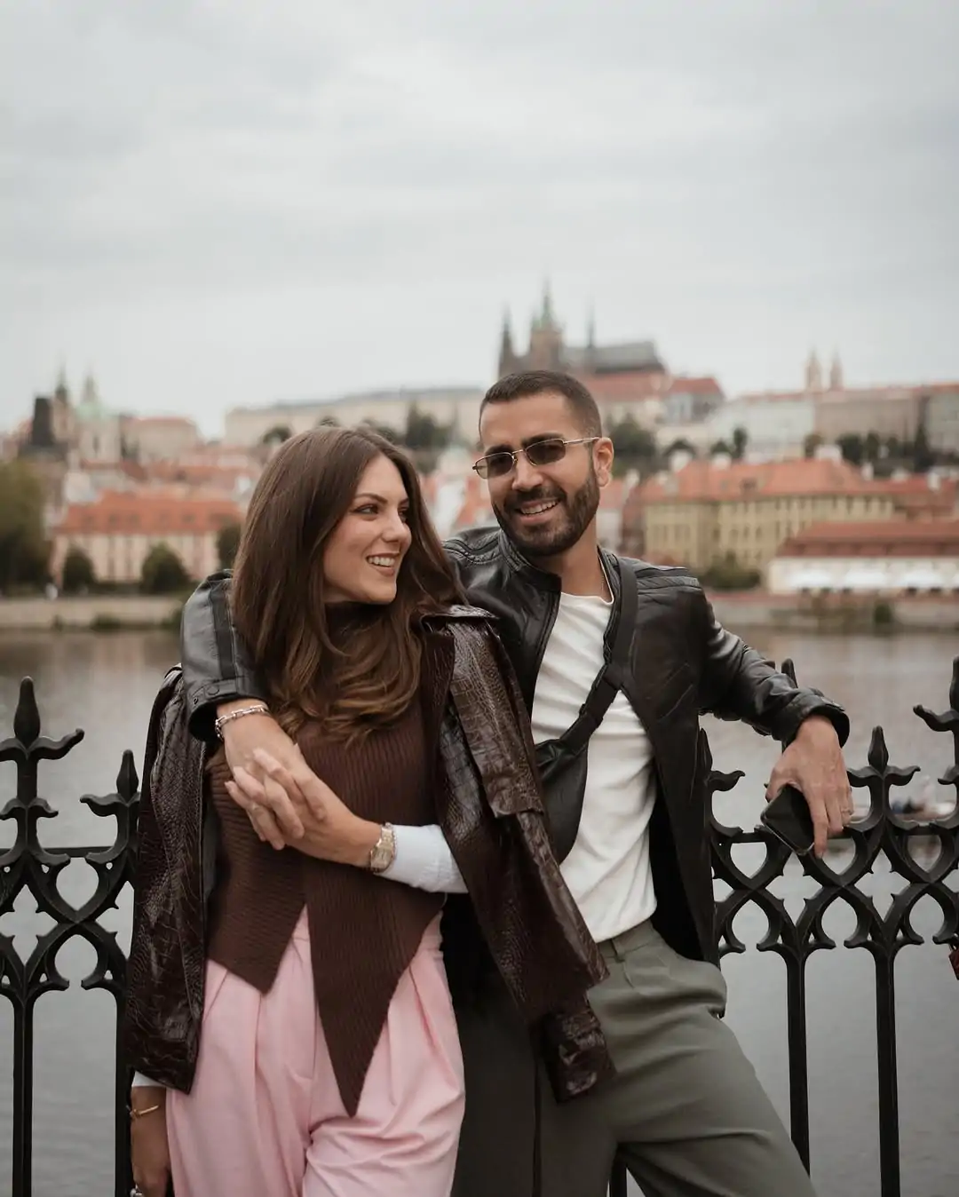 Rafa Marques e Pati Guerra curtem viagem pela Europa
