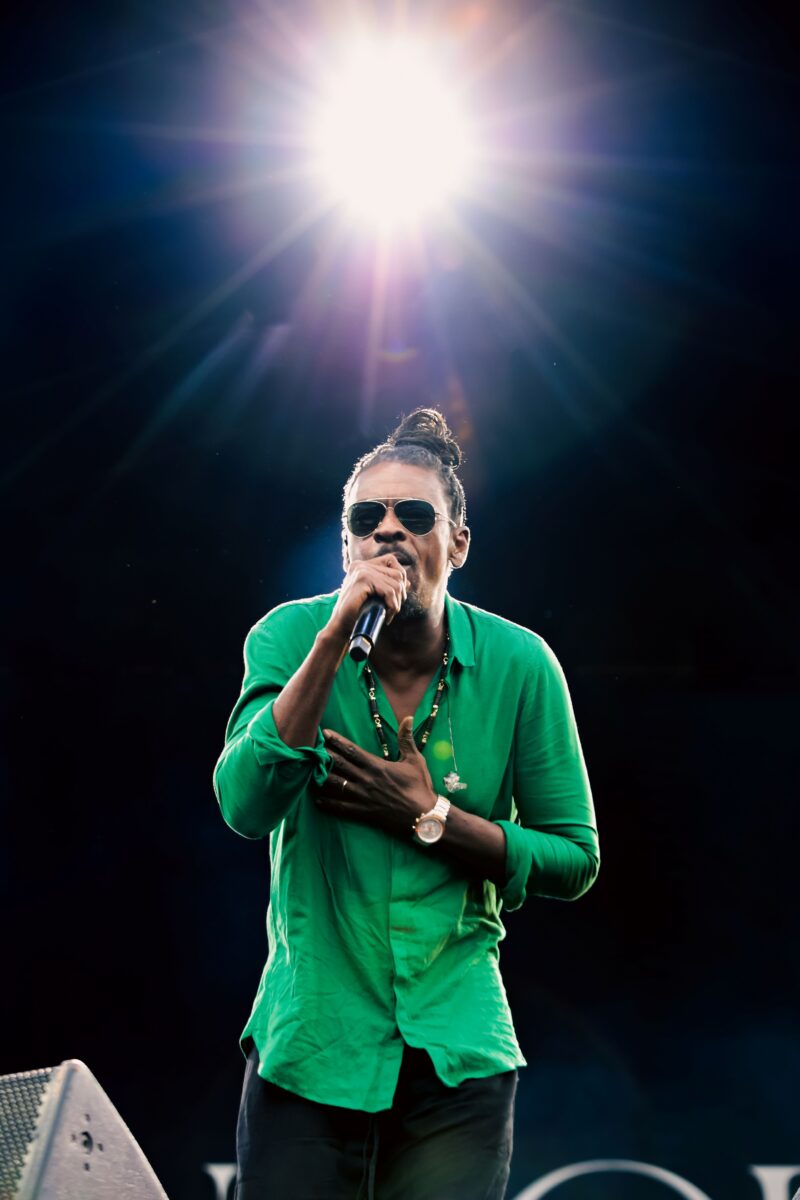 Seu Jorge vai apresentar “Baile à la Baiana” na Arena A TARDE