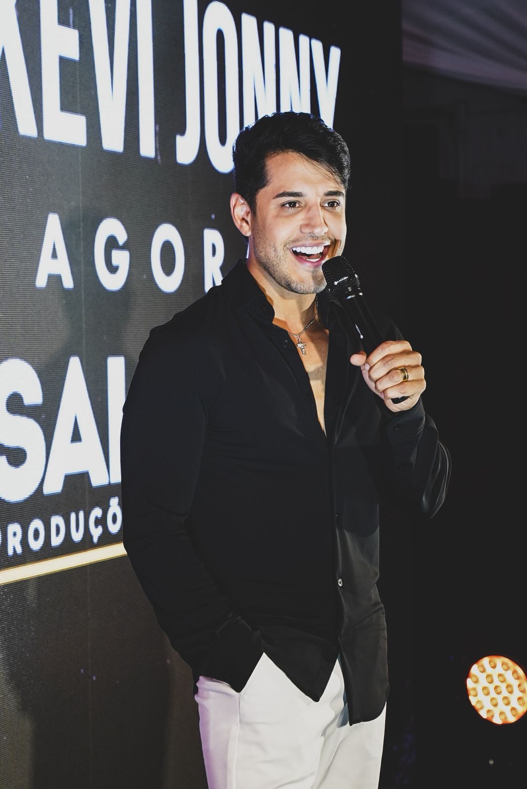 Kevi Jonny anuncia gestão 360° da carreira com nova produtora - Anota Bahia
