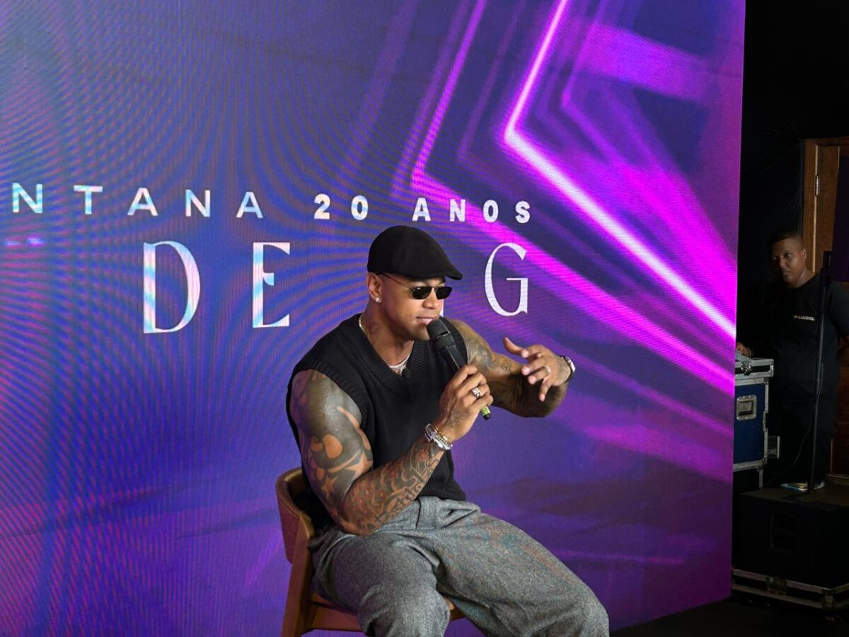 Léo Santana recebe honraria da Frente Nacional de Negros