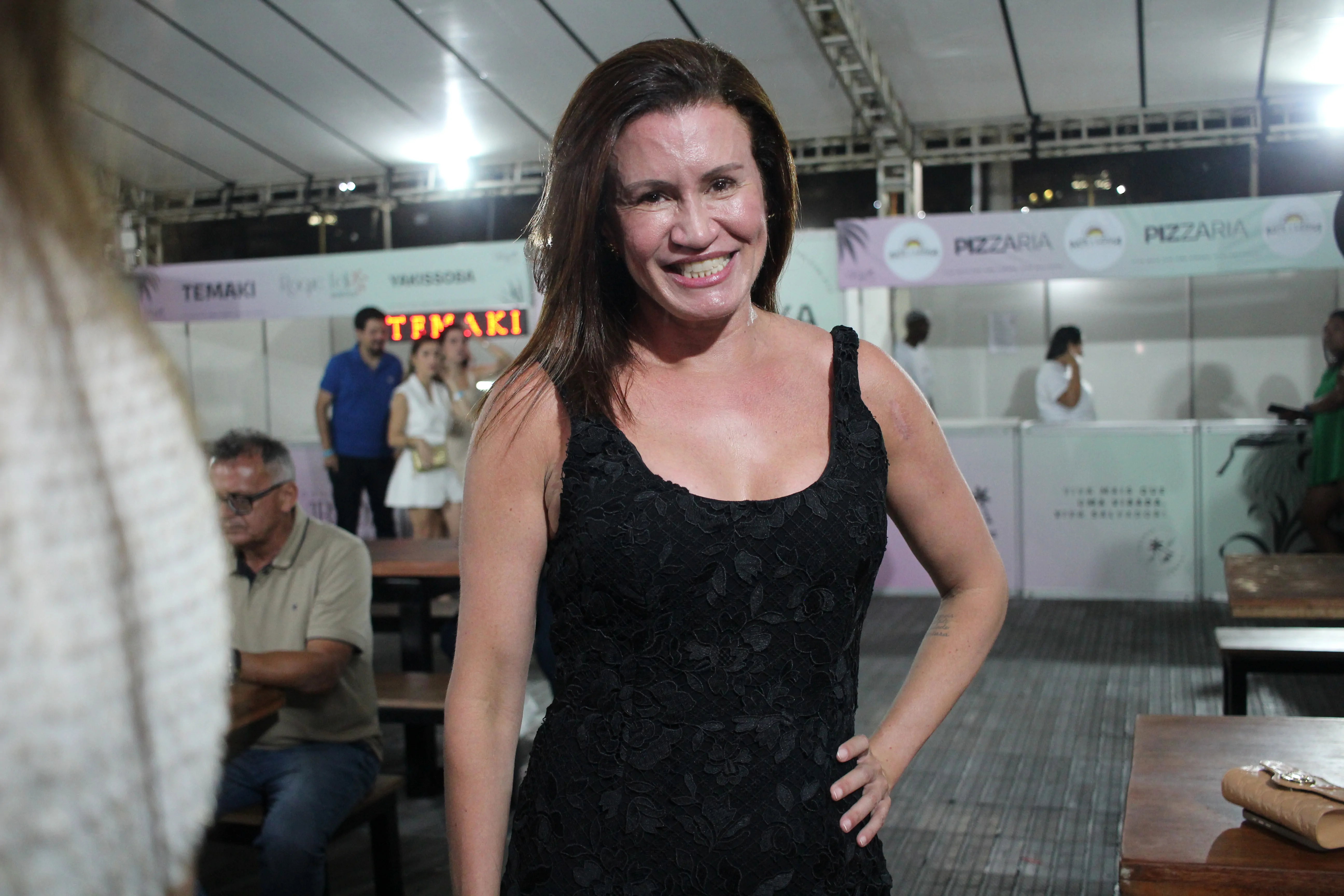 Fotos - Roberto Carlos faz show em Salvador e encanta público