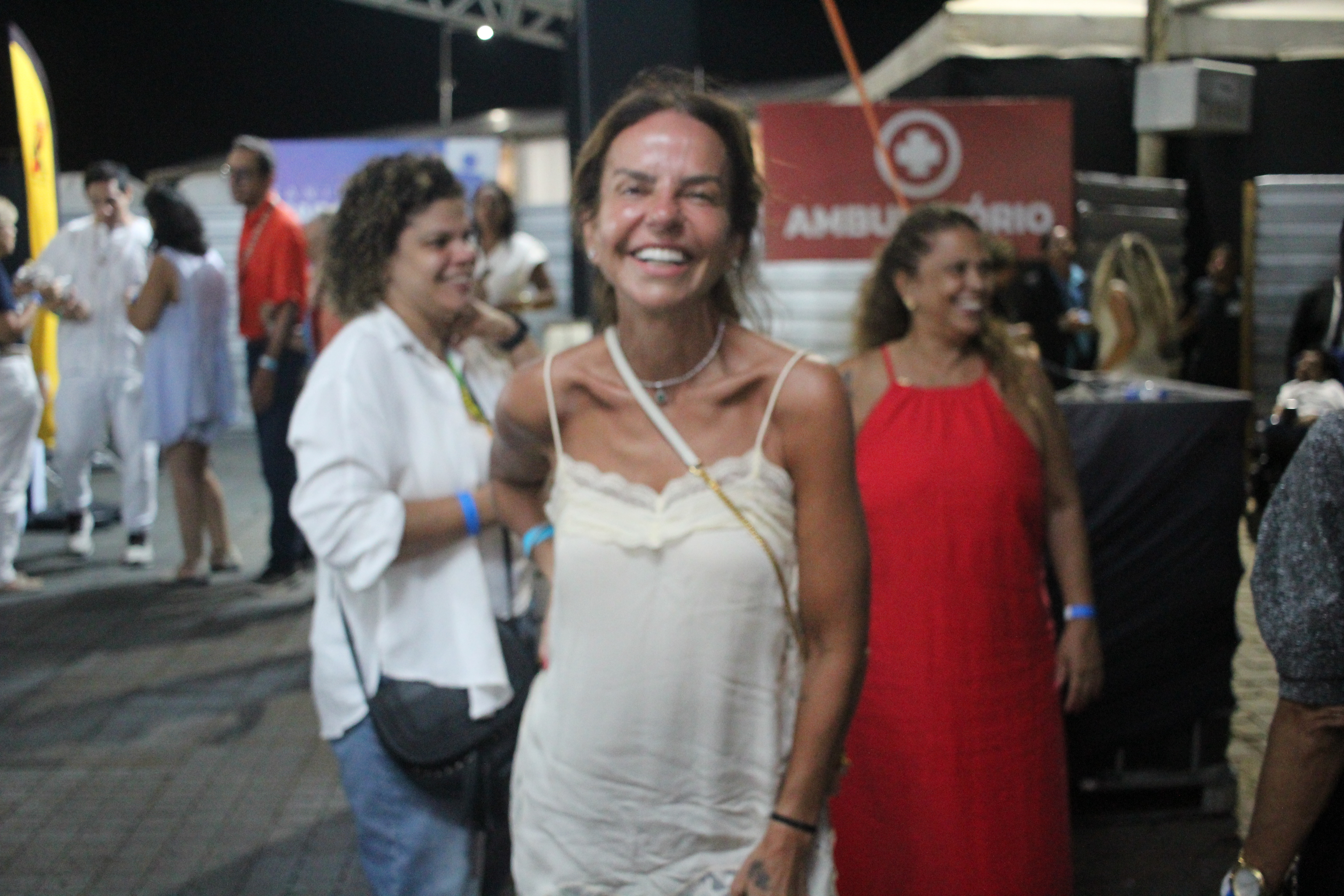 Fotos - Roberto Carlos faz show em Salvador e encanta público