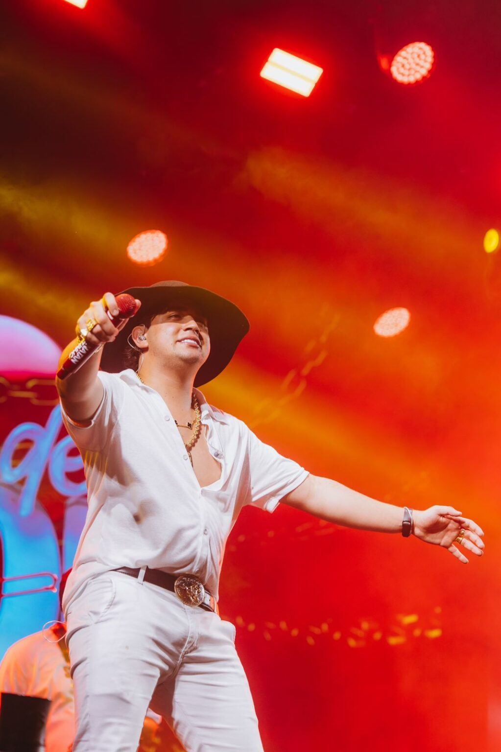 Reveillon Praia do Forte mistura ritmos musicais na segunda noite de ...