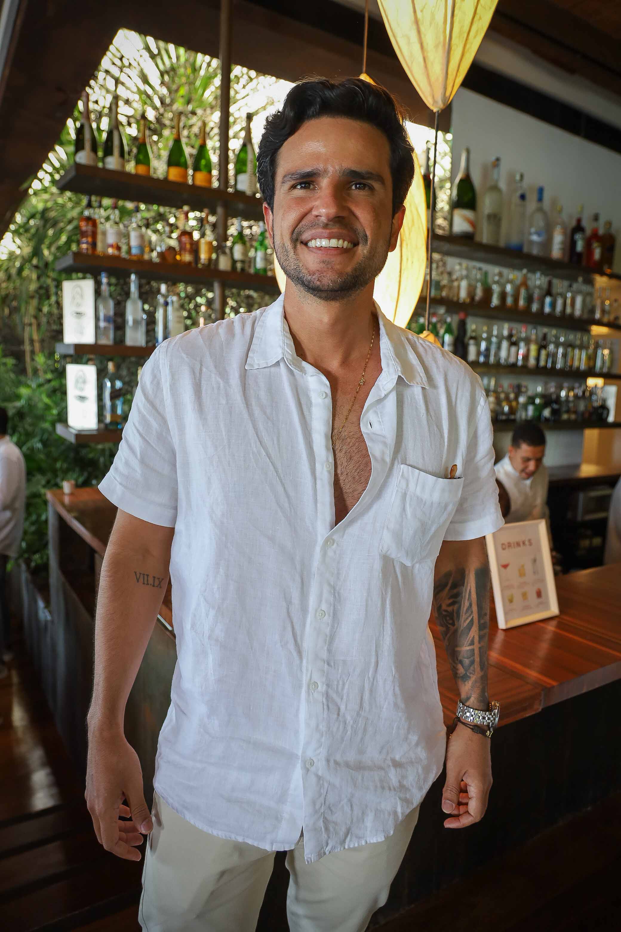 Fotos - 2ª Feijoada do NDB reuniu trade de arquitetura no Amado - Anota ...