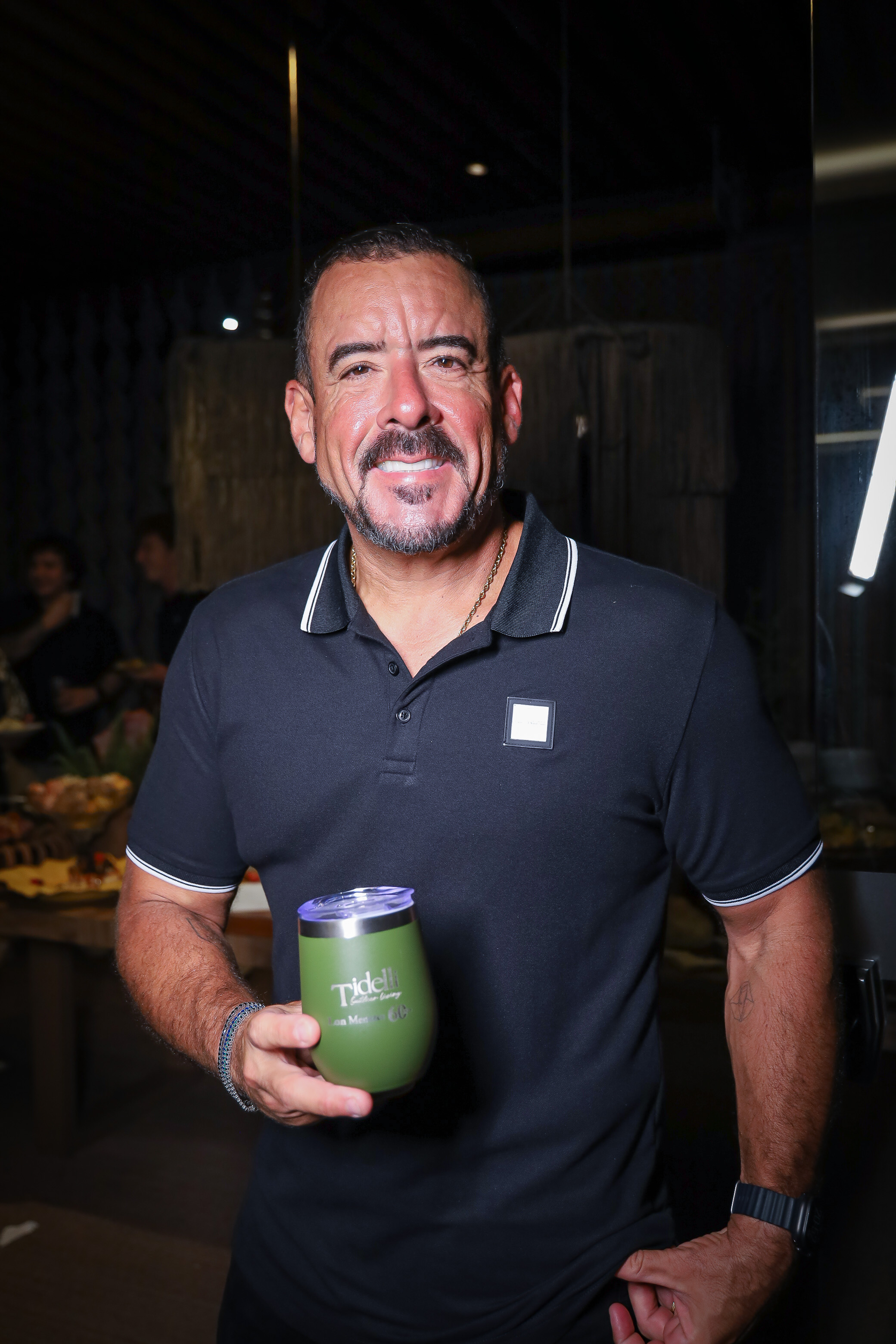 Fotos - Festa surpresa marcou os 60 anos do empresário Lon Menezes ...